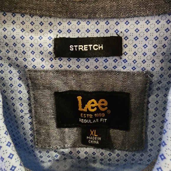 Lee | Shirts | Nwt Lee Soft Blue Short Sleeve Button Front Shirt With Diamond Print Shirt Sz Xl ...